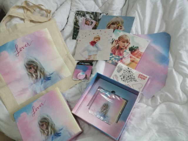 (ใบจองพรีออเดอร์) อัลบั้ม Lover (Box Set) ของ Taylor Swift - gcshopth ...