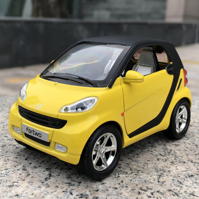 1:32 Smart ForTwo Alloy Diecast Vehicle Car Model ull Back Car with ...