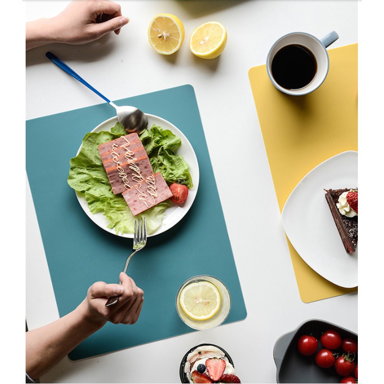 พร้อมส่ง)แผ่นรองจานซิลิโคน แผ่นซิลิโคน ที่รองจาน แผ่นรองหม้อ กันความร้อนกันน้ำกันลื่น ส่งไว ...