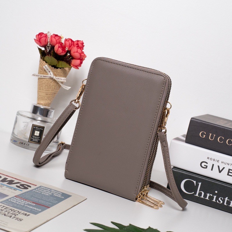 ♚¤กระเป๋าสะพายข้าง Forever Young ทรงตั้ง 3 ช่องซิป สุดหรู งานเข้าใหม่ ...