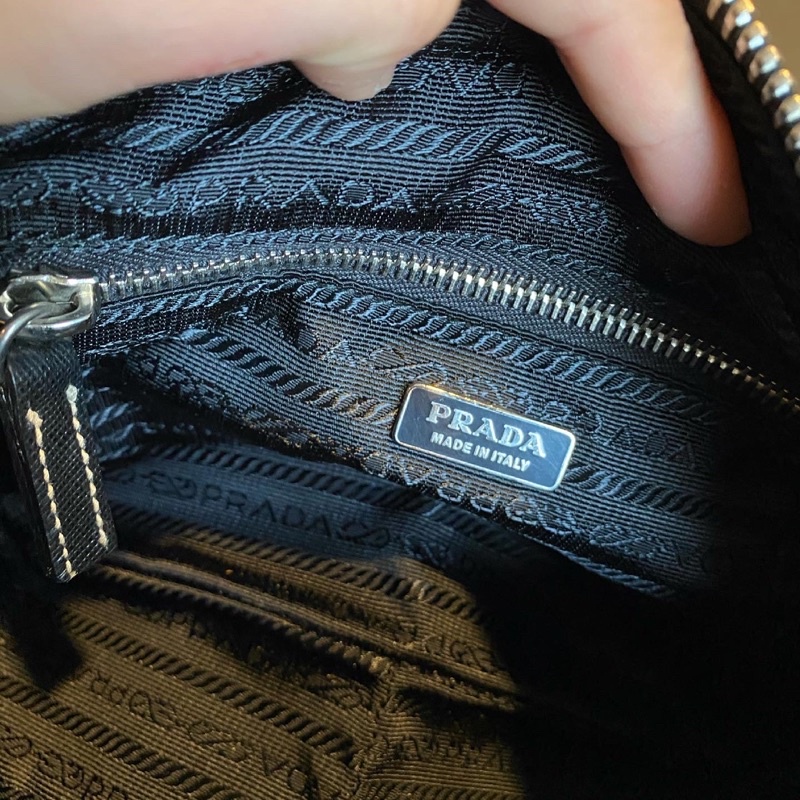 Sold ขายเเล้ว Prada authentic เเท้ สภาพใหม่กริบสวยงามหายค่ะ - zzezzo9 ...