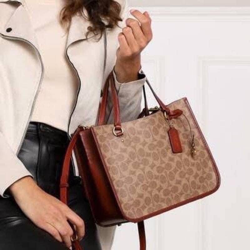 พร้อมส่ง แท้ Coach Tyler Carryal 28 In Signature Canvas ...