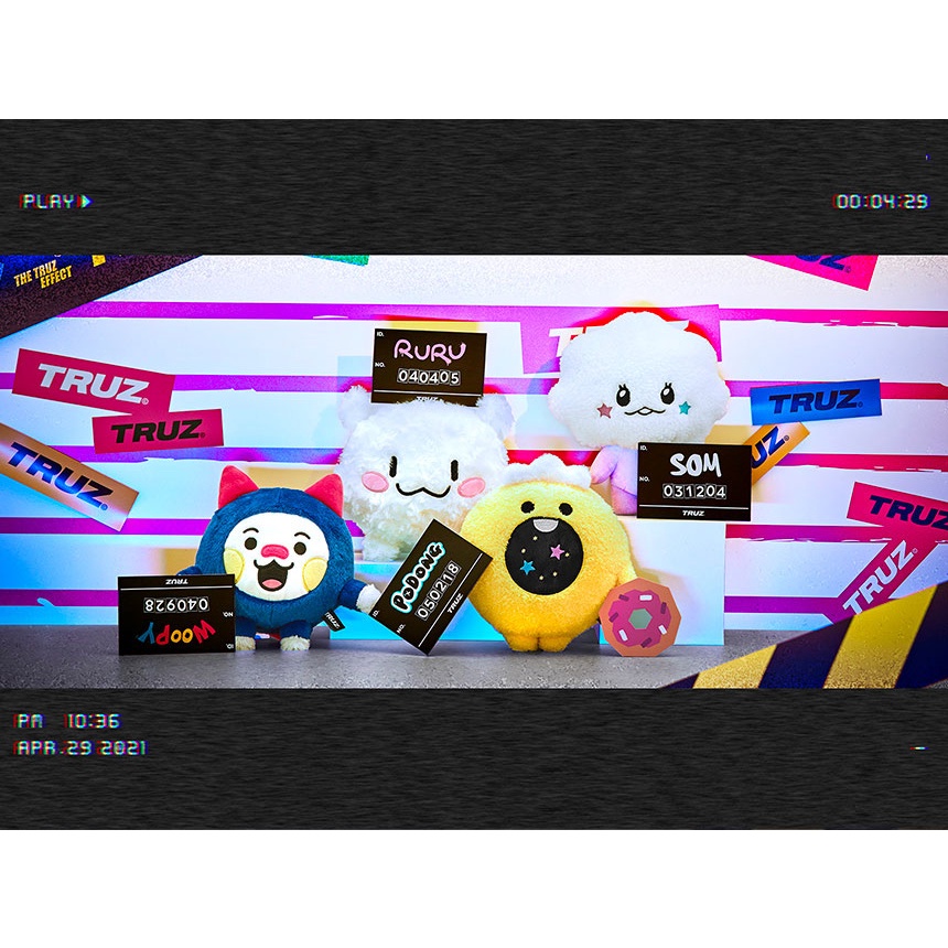 TRUZ STANDING DOLL MEDIUM x LINE FRIENDS สินค้าพร้อมส่ง - amampaamp ...