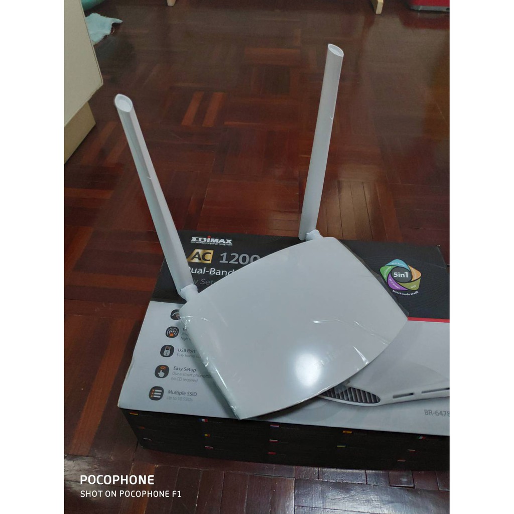 AC1200 Gigabit Dual-Band Wi-Fi Router with USB Port & VPN - roman9441 ...