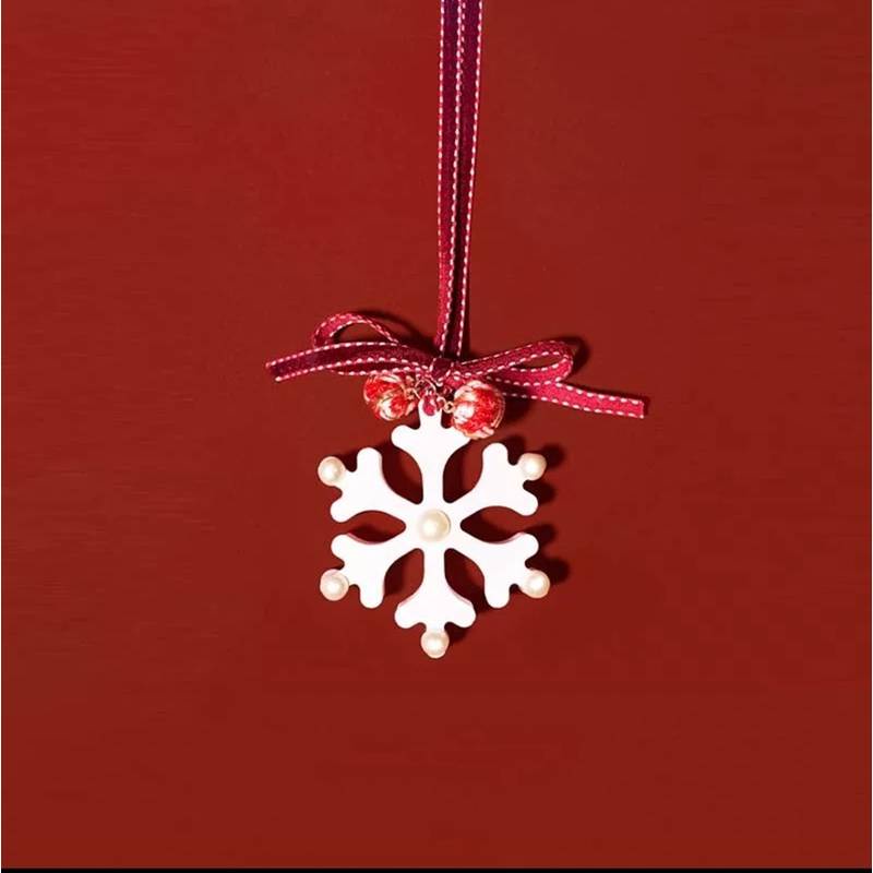 ของแต่งรถ：Colorful Snowflake Decoration Car Interior Ornaments ...