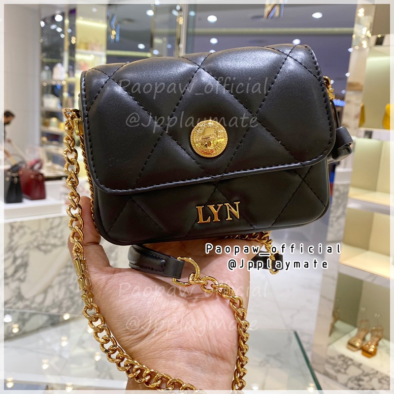 LYN กระเป๋าสะพายข้าง LYN รุ่น Chelsea Mini Crossbody Bag LL22FBF138 แท้จากชอป พร้อมอุปกรณ์ ...