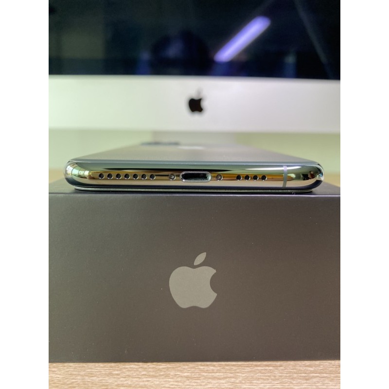 iP 11 Pro Max 256gb สีเขียว แบตดี ใช้งานถนอมเครื่องมากๆ ...