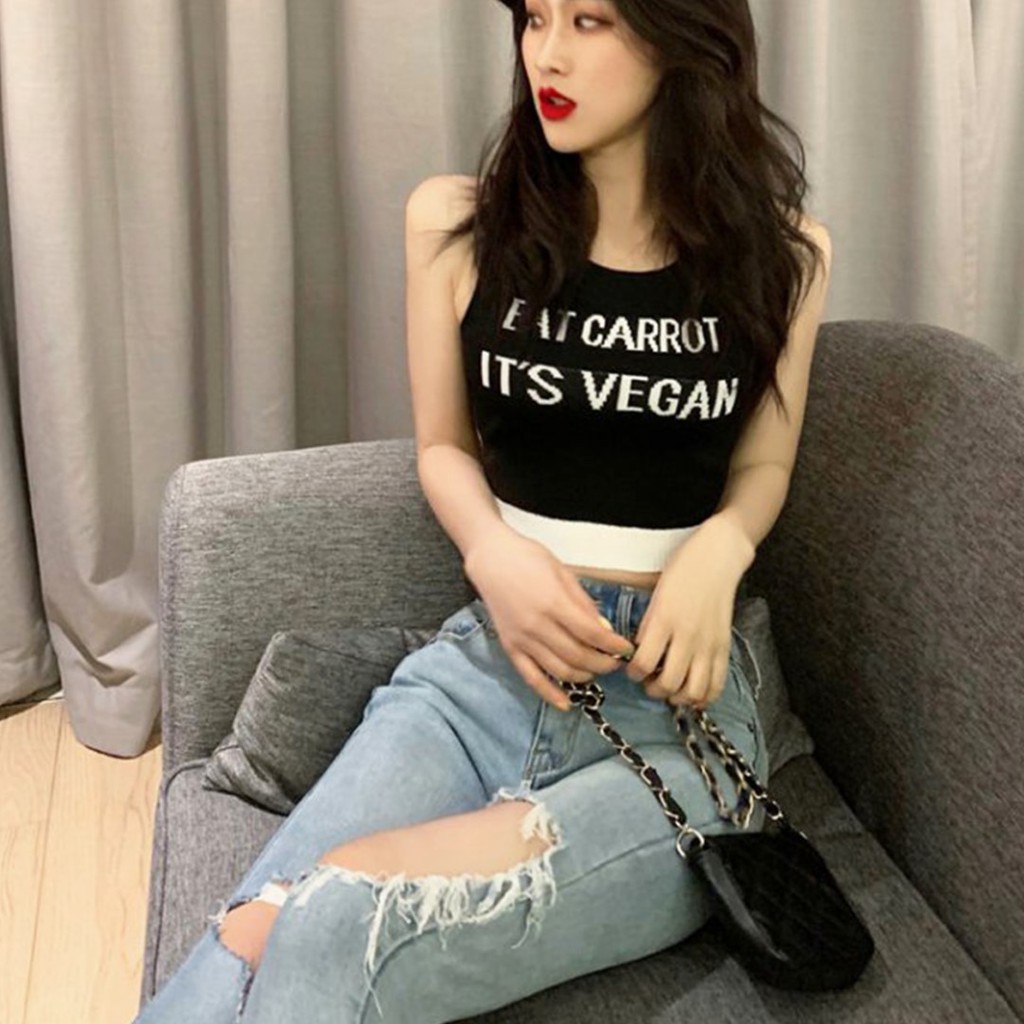 Fashion1 ถูกที่สุด???? เสื้อครอปไหมพรมถักลาย EAT CARROT แขนกุด - fashion1one - ThaiPick