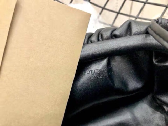 NEW BTG SMALL BAG????HIEND????BLACK22 - crazy.b.bag - ThaiPick