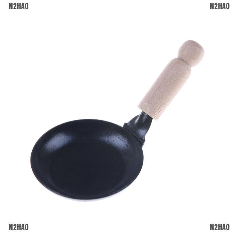 CP☆ 1:12 Scale Doll House Miniature Wood Handle Pan Dollhouse Kitchen ...