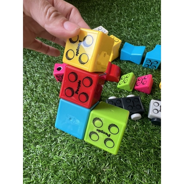 บล๊อคต่อแม่เหล็ก Toys by People Go Go Blocks Go Go World 21 pc Magnetic ...