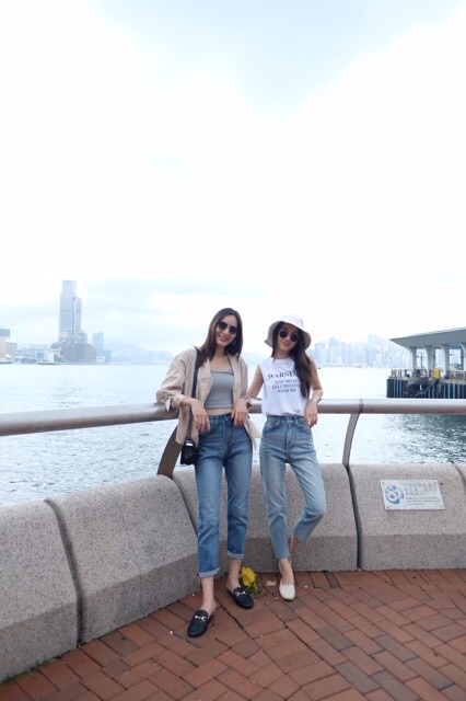 Laura blue (กางเกงยีนส์เอวสูง ทรงบอย Size L สีตามภาพแรก) ส่งต่อ 950 ...