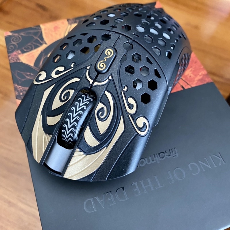 Finalmouse Starlight 12 HADES King of The Dead Size S มือสอง สวย ครบ ...