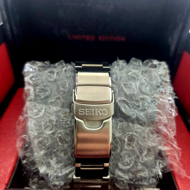 Seiko Red Monster Limited 1313 เรือน - lookdeestyle - ThaiPick
