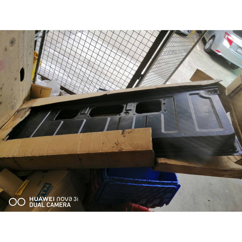 25. 65700-0K070 ฝาท้าย โตโยต้า Toyota HILUX VIGO ปี 2004-2005 เบิกศูนย์ ...
