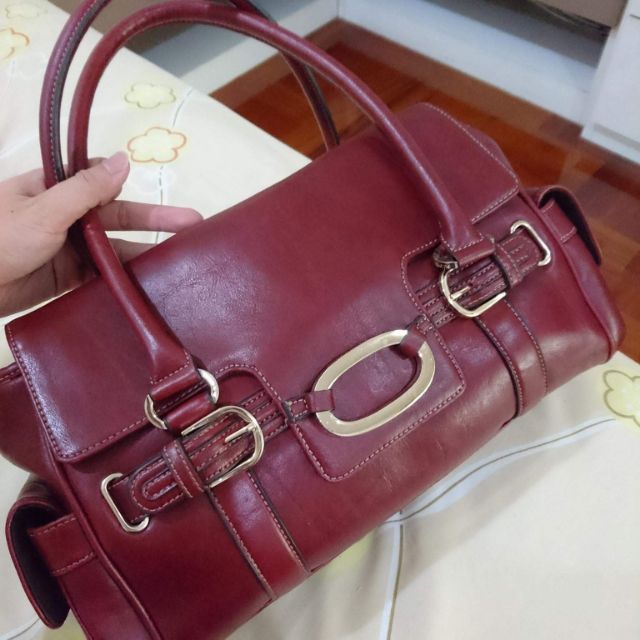 กระเป๋าแบรนด์แท้ หนังแท้ ยี่ห้อ lizclaiborne สภาพดี 90%up มีใบเดียวนะ ...