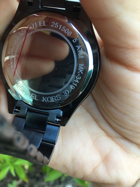 mk3419 case 40 mm. สีเนฟวี่บลู เรียบๆ แต่หรูมาก สวย แนะนำว่าต้องมี งาน ...