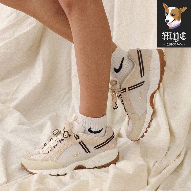 s oes รองเท้าผู้หญิงJacquemus x Nike Air Humara ร่วมรองเท้าผ้าใบย้อนยุค ...