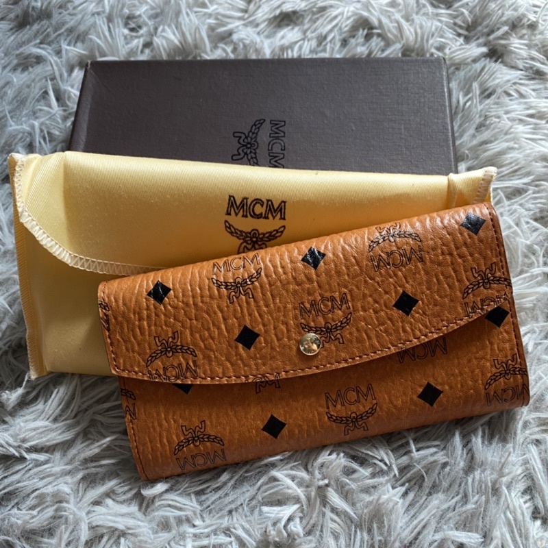 กระเป๋าmcmใบยาว ถูกที่สุด พร้อมโปรโมชั่น เม.ย. 2025 | BigGoเช็คราคาง่ายๆ