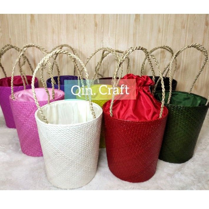 กระเป๋าตะกร้าแบบผูกเชือกรูปทรง Parcel Pandan Bucket Parcel สําหรับจัด ...