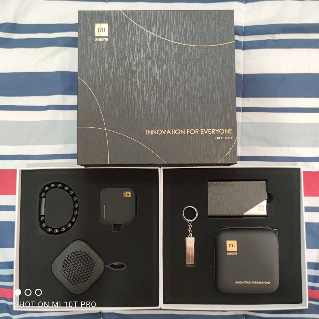 Mi gift box (ของแถมจาก mi 10t pro อ่านรายละเอียดก่อนสั่งซื้อ) | Shopee ...