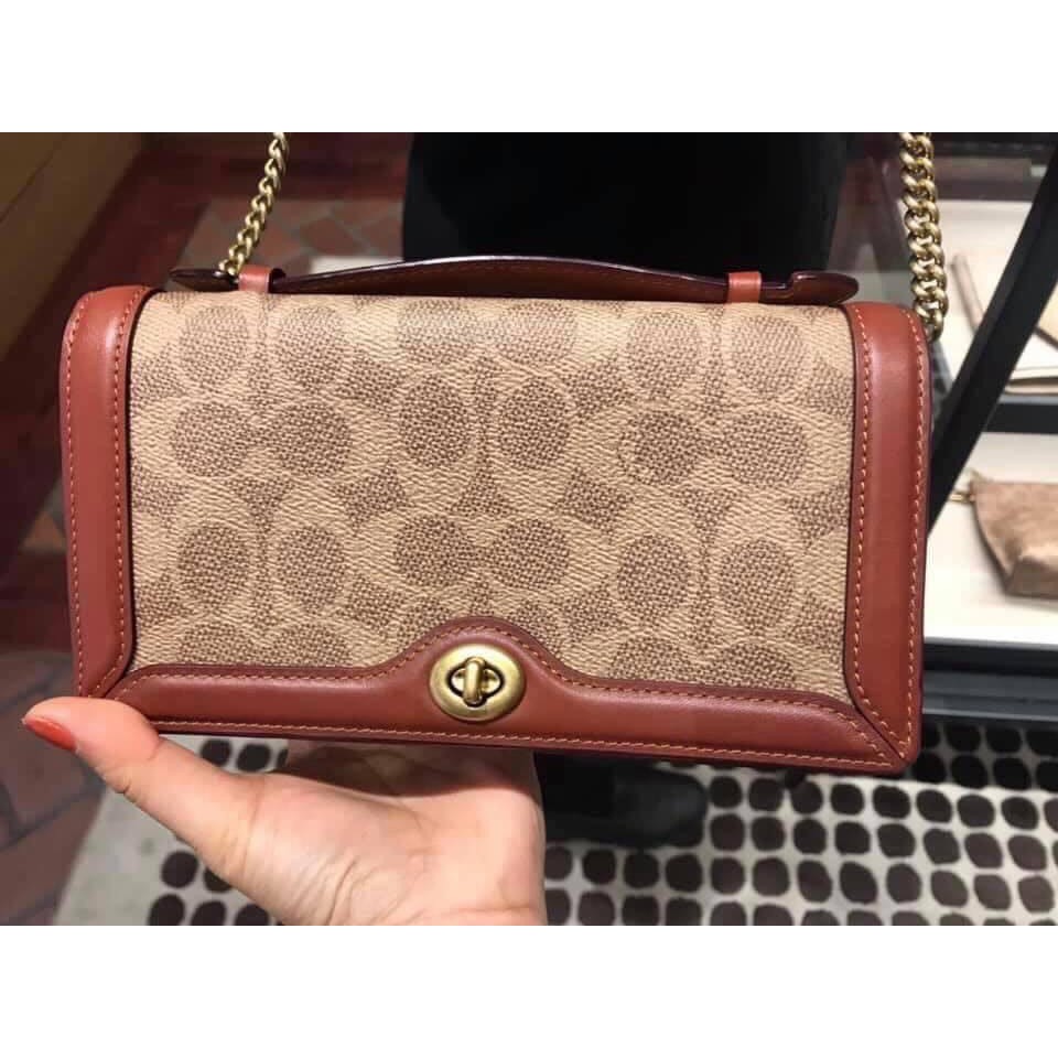COACH ️ งาน Shop ️ Riley Chain Clutch In Colorblock Signature Canvas ...