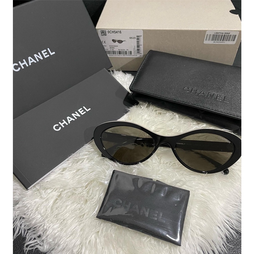 CHANEL Black/Beige Oval Sunglasses แท้ พร้อมส่ง! แว่นกันแดด ชาแนล | Shopee Thailand