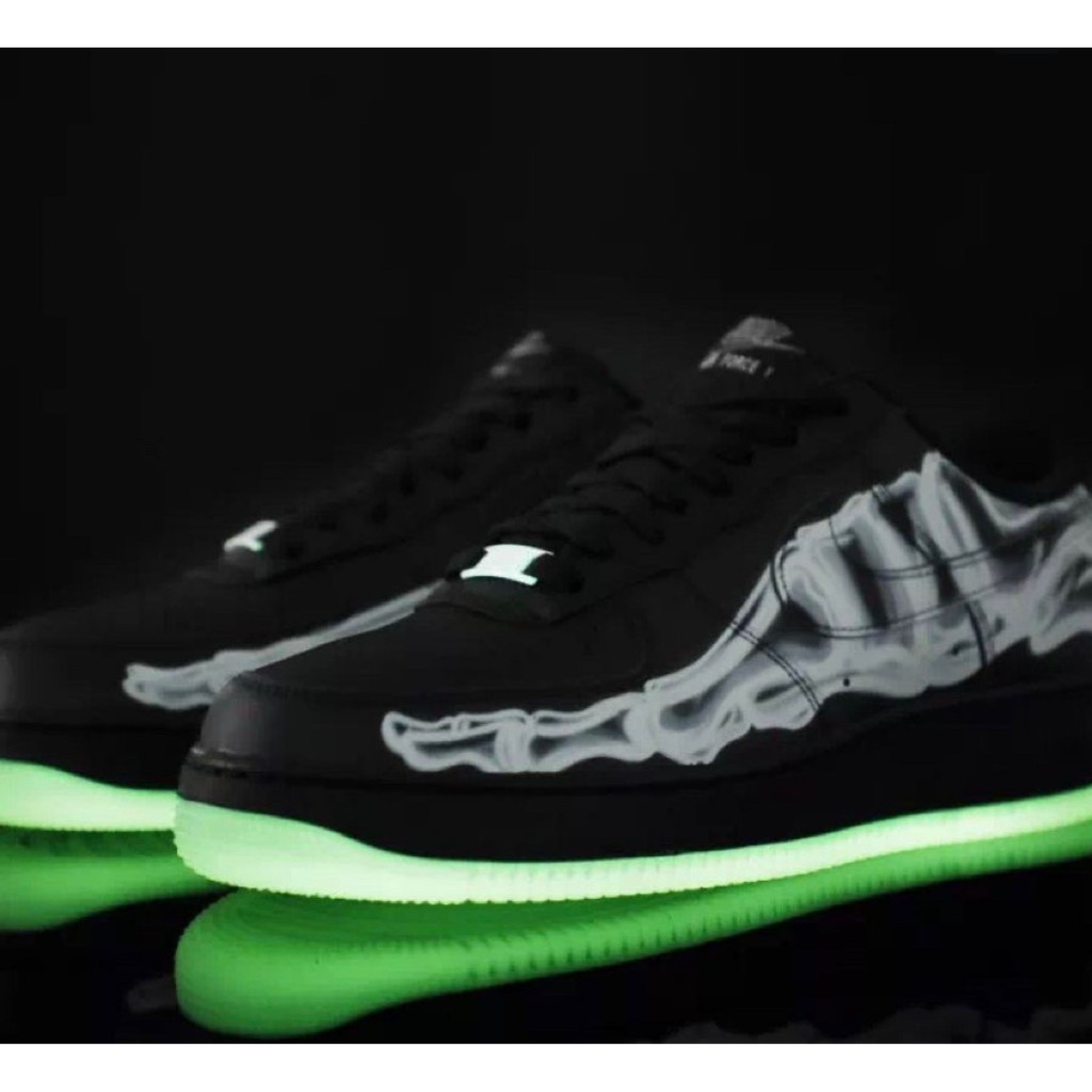 Spot Nike Air Force 1 Skeleton Halloween Black Skeleton Black Feet ...