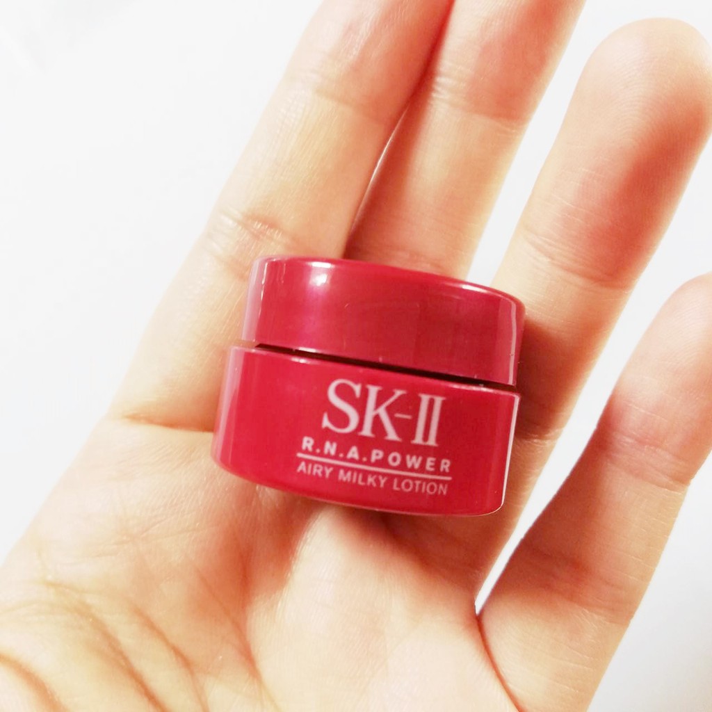 SK-II R.N.A.Power Airy Milky Lotion 2.5g - admire07 - ThaiPick
