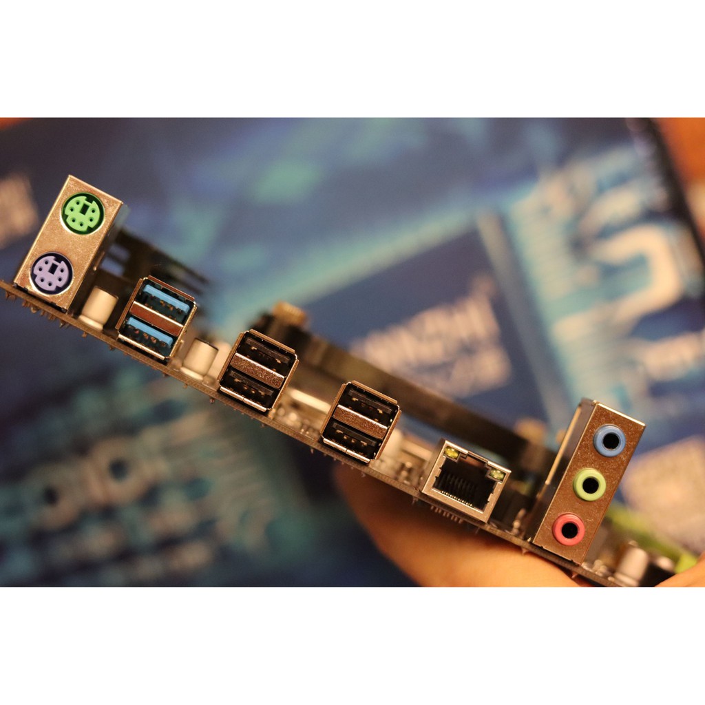 ชุด2011 mb x79 cpu intel xeon e5 2650v2 - teeredcom - ThaiPick