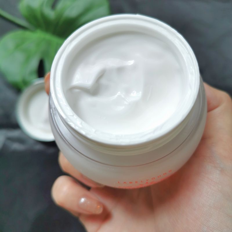 ครีมหน้าสด Label Young Vitamin Milk Whitening Cream - kanoknij1 - ThaiPick