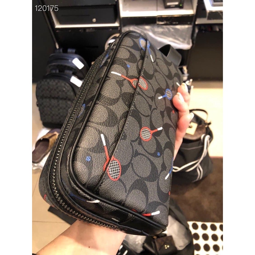 พร้อมส่ง แท้ New Coach กระเป๋าถือ คุณผู้ชาย SMALL TRAVEL KIT IN ...