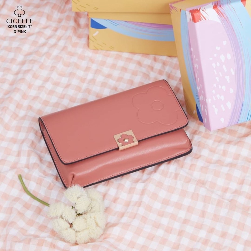กระเป๋า cicelle งานกล่องสวย สนใจทักมาขอดูงานจริงได้ค่ะ ...