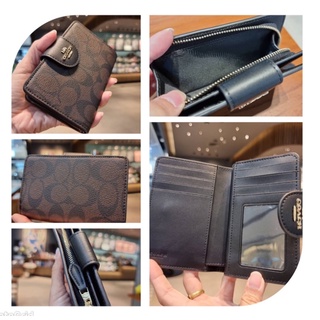 COACH C0082 MEDIUM CORNER ZIP WALLET IN SIGNATURE CANVAS | Shopee Thailand