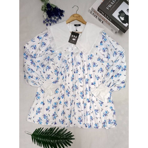 งานป้าย YPY เดรสสั้นสีขาวลายดอกสีฟ้าพื้นสีขาว - tanshops - ThaiPick