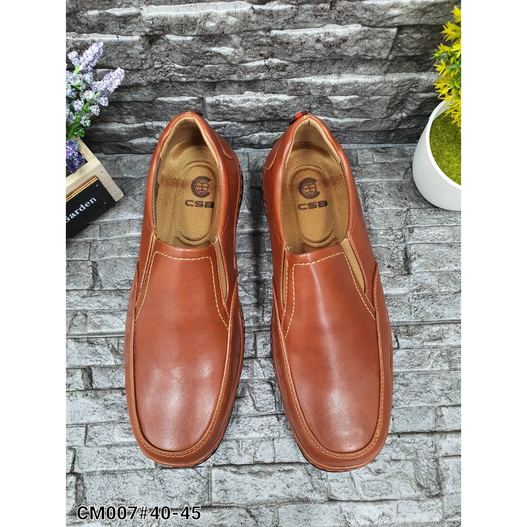 รองเท้าลำลองผู้ชายCM007มี3สีไซส์40-45 - berryshoes - ThaiPick