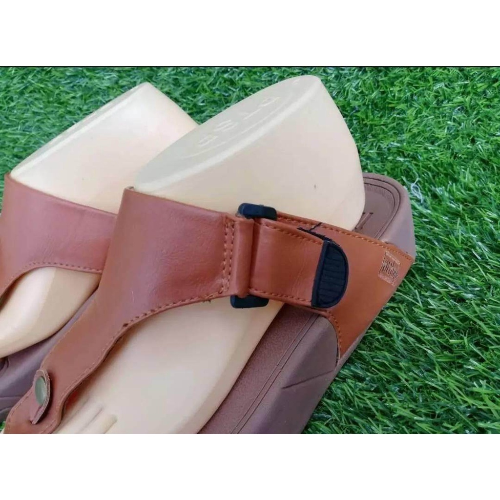 รองเท้าเพื่อสุขภาพ tittlop รุ่นของผู้ชาย ปูหนีบ ปรับระดับได้ ของผู้ชาย ...