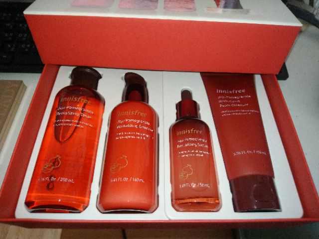 Innisfree Gift Set 4 pcs. แท้1000% หมดอายุปี 2022 ค่ะ - aoktty2530 ...