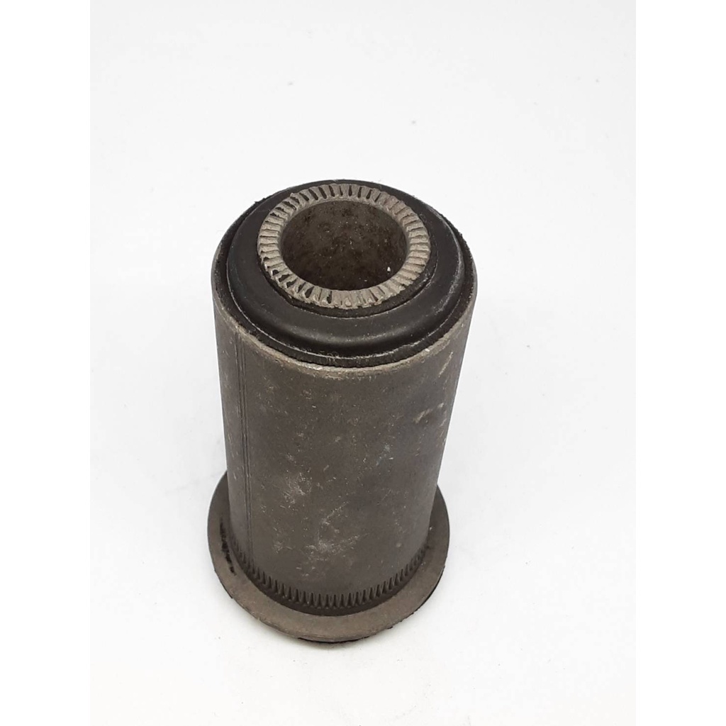 บู๊ชปีกนกล่าง(ตัวใหญ่)MITSUBISHI STRADA 4WD MB109662ถูกและดีมีที่นี่ ...