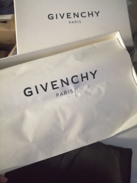 GIVENCHY CHECKERS SNEAKER SIZE 37 - pum6940 - ThaiPick