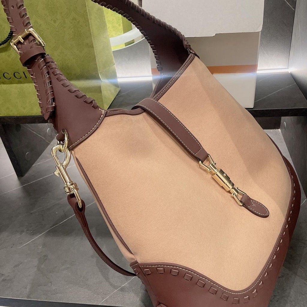 HOT 2021 Bag Gucci Guccivintage Is Different From The Past Tradition ...