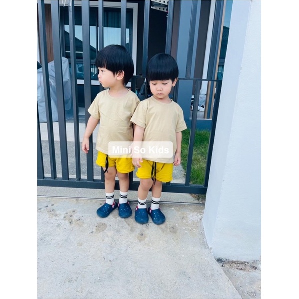 เสื้อยืดเด็ก Basic for Kids - hugmuk - ThaiPick