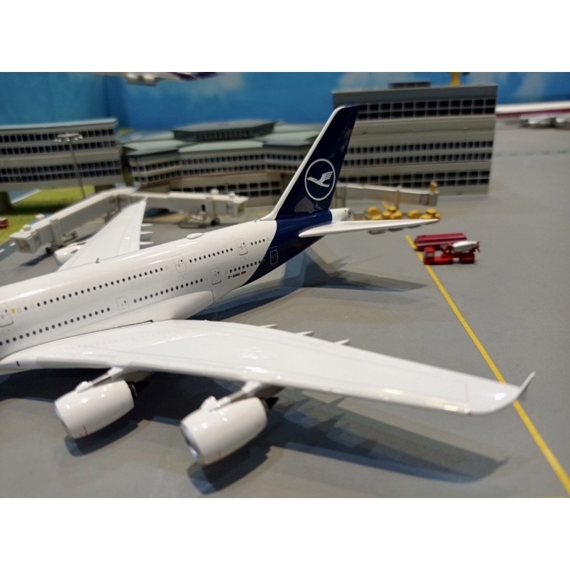 โมเดลเครื่องบิน Phoenix Model P4459 1400 Lufthansa A380 D-AIMG ...