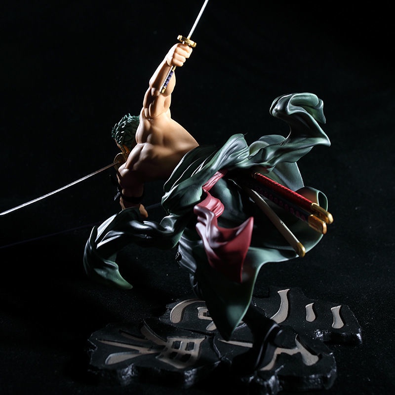 ตุ๊กตาลูฟี่ ลูฟี่ One Piece หุ่น Sauron One Piece Hand-run Three ...