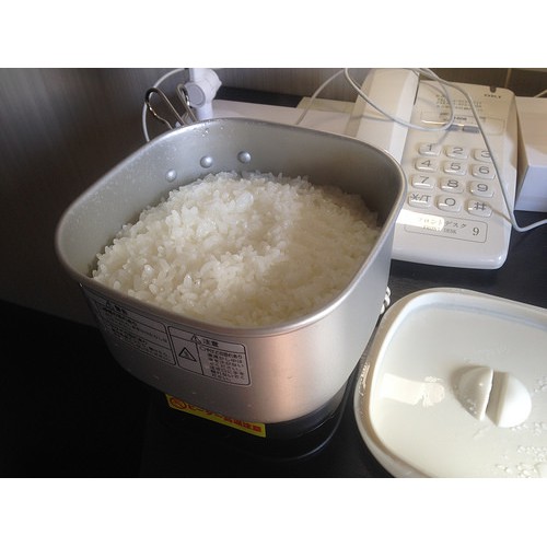 รุ่นใหม่ล่าสุด หม้อไฟฟ้า ขนาดพกพา รองรับกำลังไฟทั่วโลก Travel Multi ...