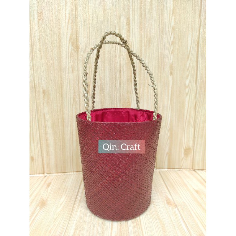 กระเป๋าตะกร้าแบบผูกเชือกรูปทรง Parcel Pandan Bucket Parcel สําหรับจัด ...