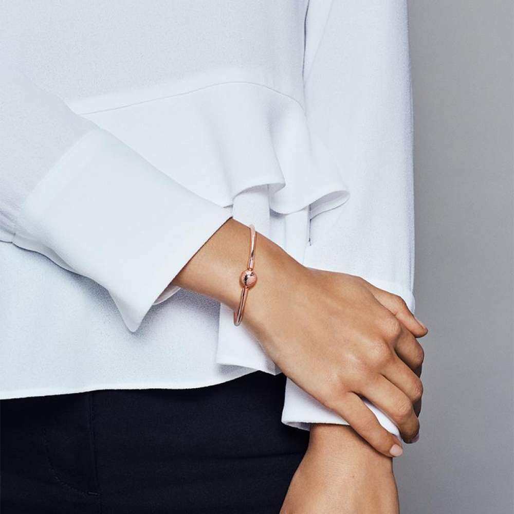 สร้อยข้อมือแพนดอร่าโรสโกลด์ Pandora bracelet Rose Gold Moments Classic ...