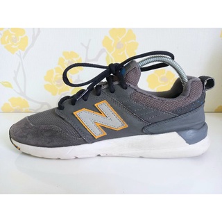 รองเท้าผ้าใบมือสองของแท้ New balance | Shopee Thailand