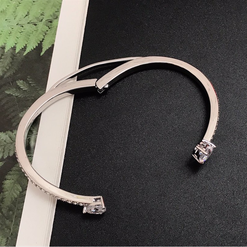 SWAROVSKI(สวารอฟสกี้) ATTRACT SOUL HEART สร้อยข้อมือคริสตัล 5535354 ...