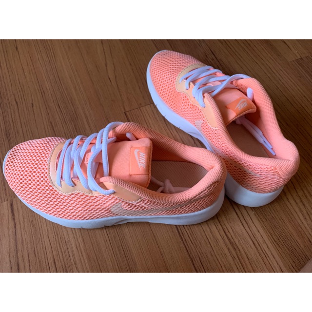 รองเท้า Nike Size 36 - i.iam_bubuu - ThaiPick